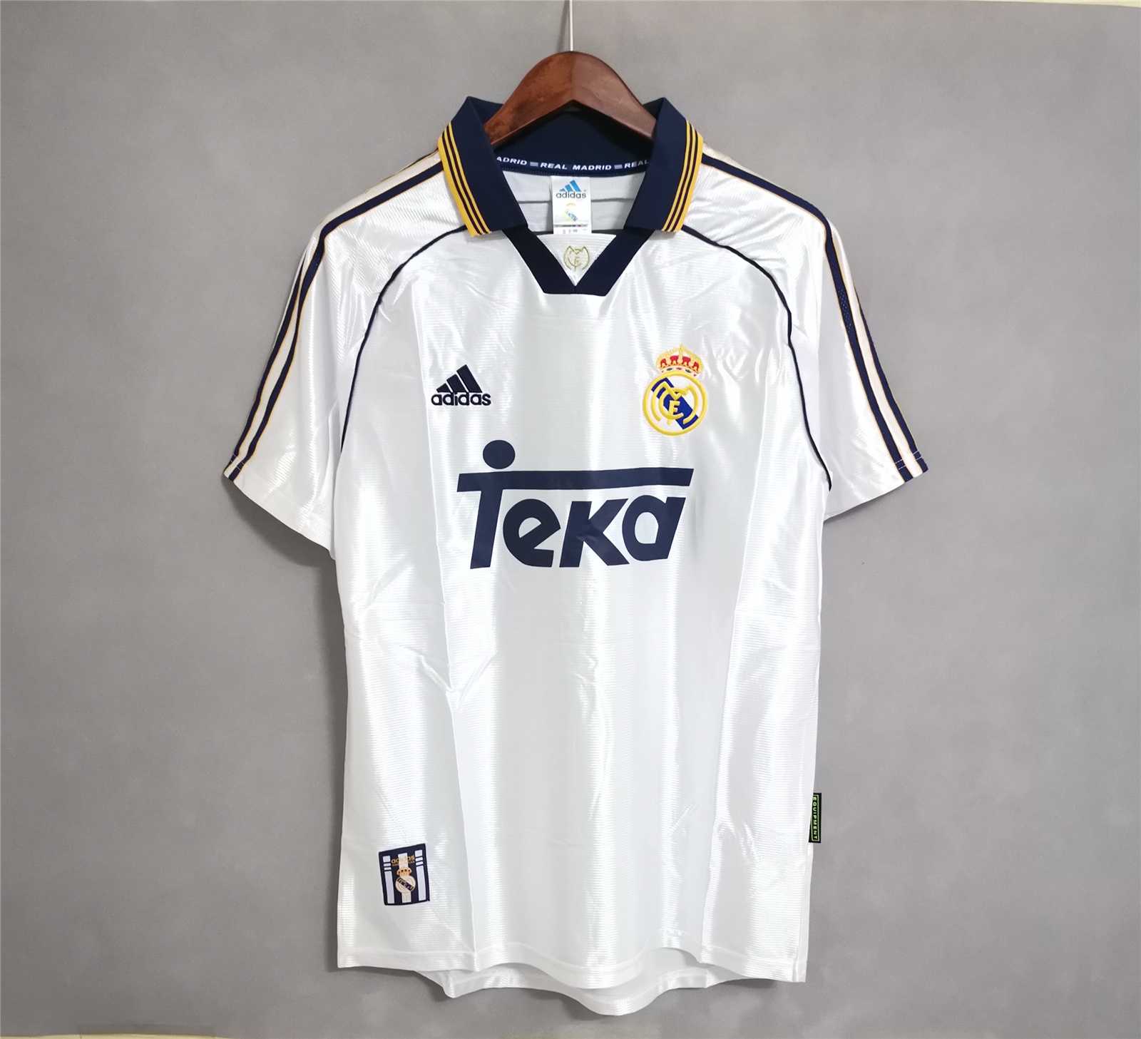 Camiseta Retro Real Madrid – dayfutboles.com